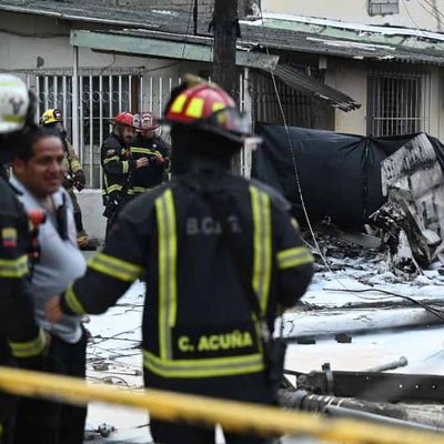 Al menos dos muertos tras caída de una avioneta en parque de Guayaquil, Ecuador | NTN24.COM